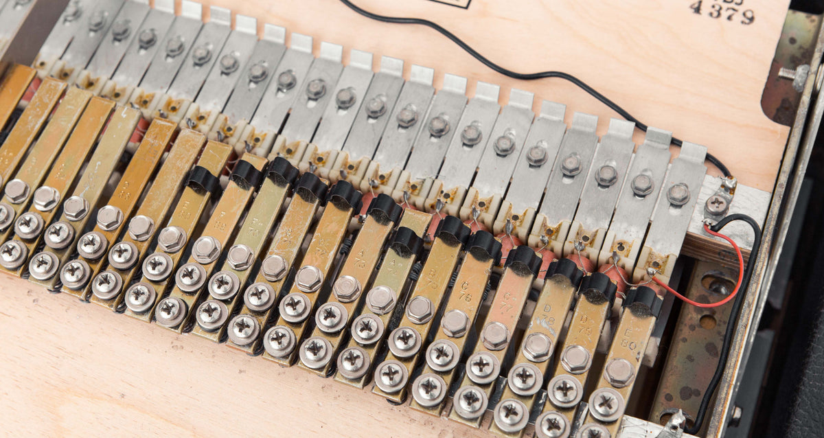 How Tone Bar Clips Improve Sustain on Rhodes Pianos – Vintage Vibe